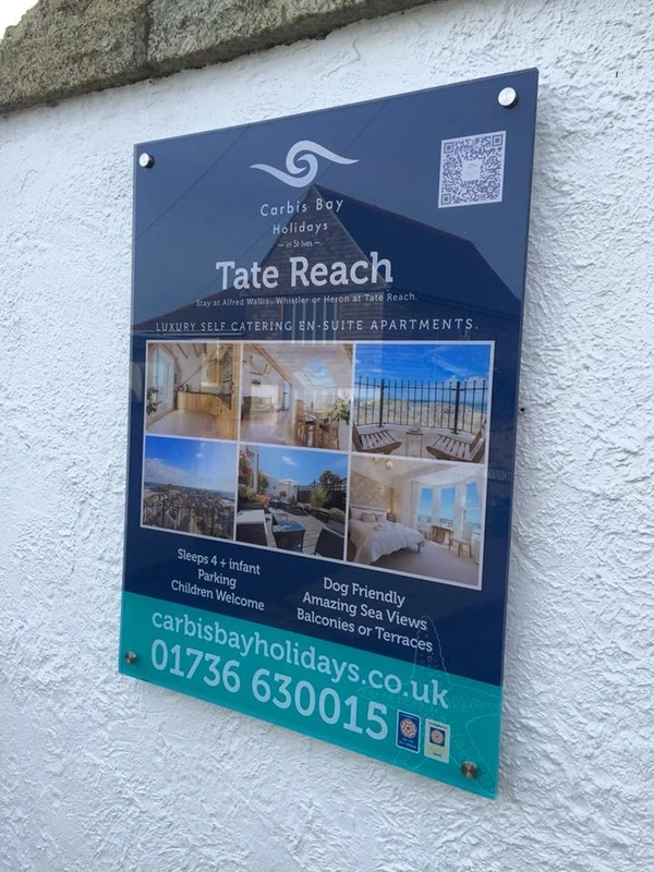 Acrylic Signs | Plusprint